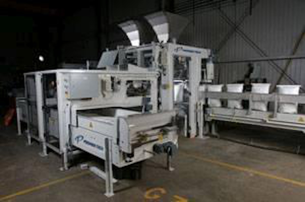 Premier Tech Chronos PTK-2700 open-mouth bagger From: Premier Tech ...