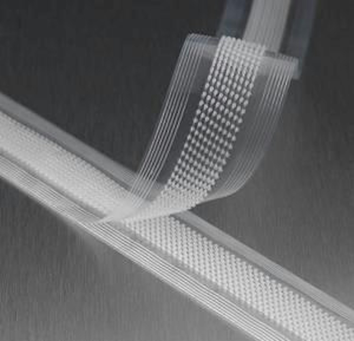 Aplix Easy-Lock resealable closure | PetfoodIndustry