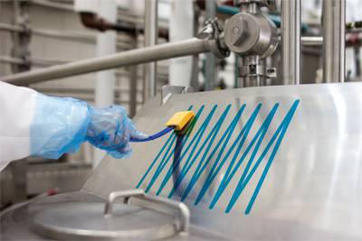 Mérieux NutriSciences aseptic swabbing techniques classes | PetfoodIndustry